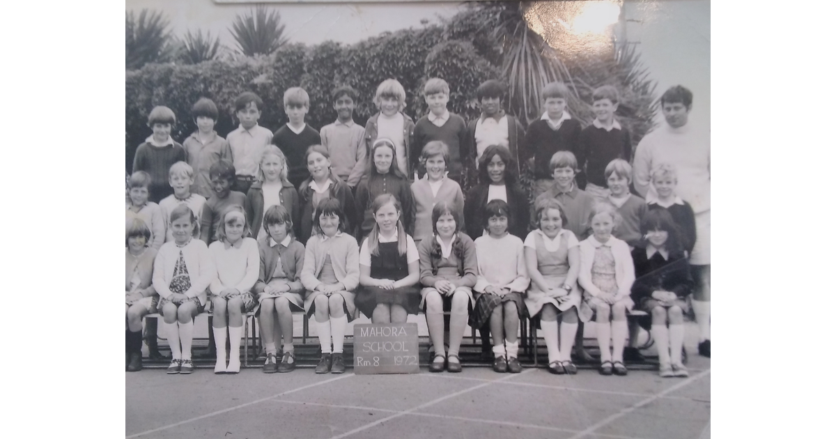 School Photo - 1970's / Mahora School - Hastings | MAD on New Zealand