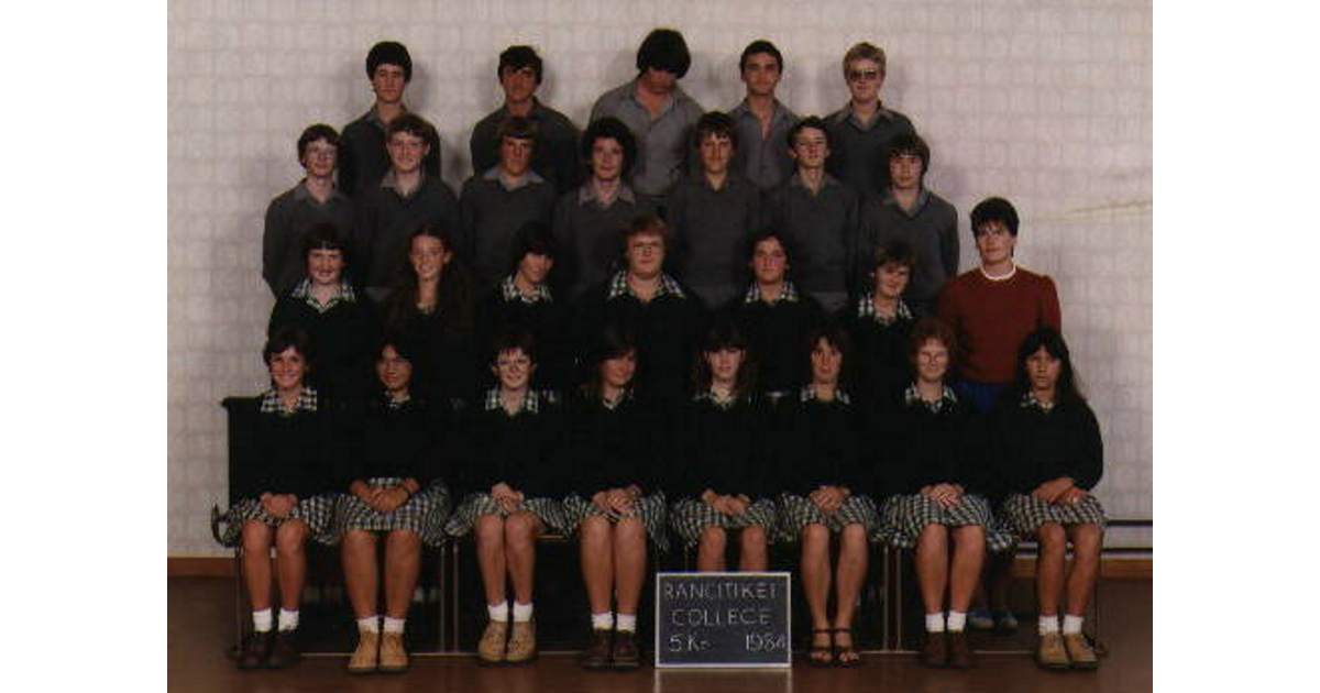 School Photo - 1980's / Rangitikei College - Marton | MAD on New Zealand