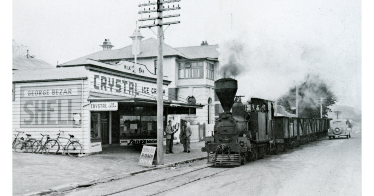 Railway / Photography - Historical | MAD on New Zealand
