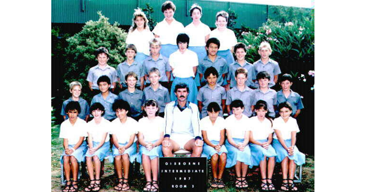 School Photo - 1980's / Gisborne Intermediate - Gisborne | MAD on New ...
