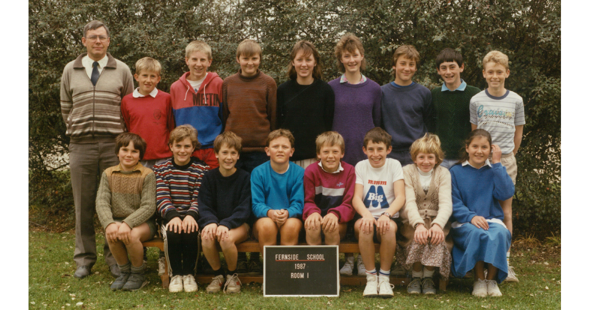 School Photo - 1980's / Fernside School - Canterbury | MAD on New Zealand