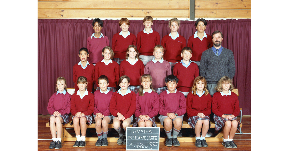 School Photo - 1990's / Tamatea Intermediate - Napier | MAD on New Zealand