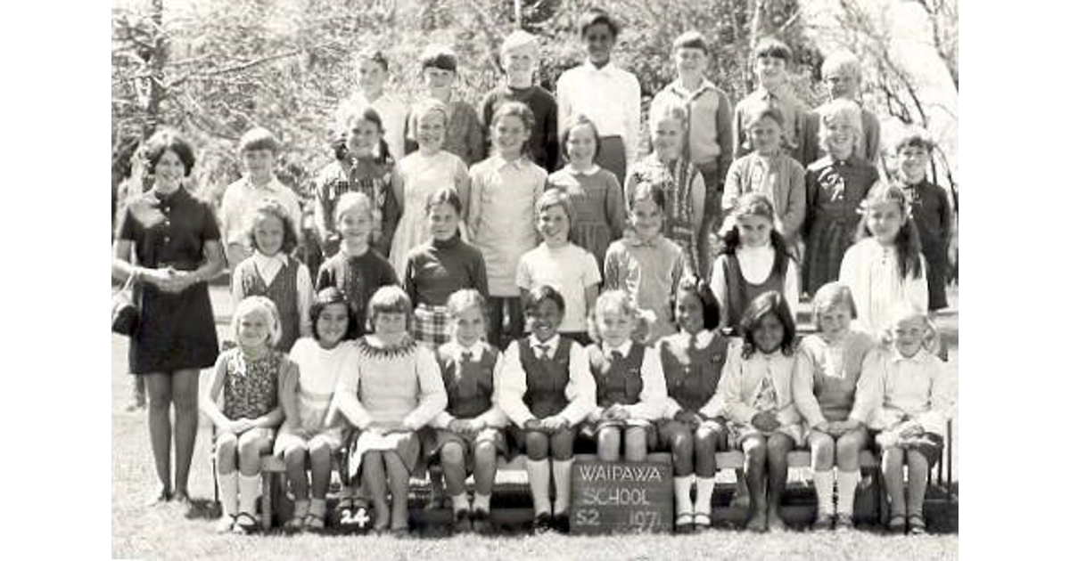 School Photo - 1980's / Waipawa School - Waipawa | MAD on New Zealand