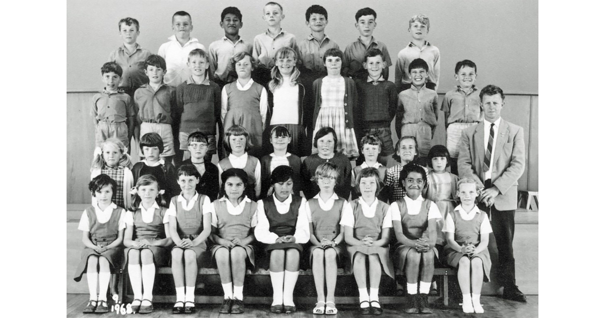 School Photo - 1960's / Parkvale Primary School - Hastings | MAD on New ...
