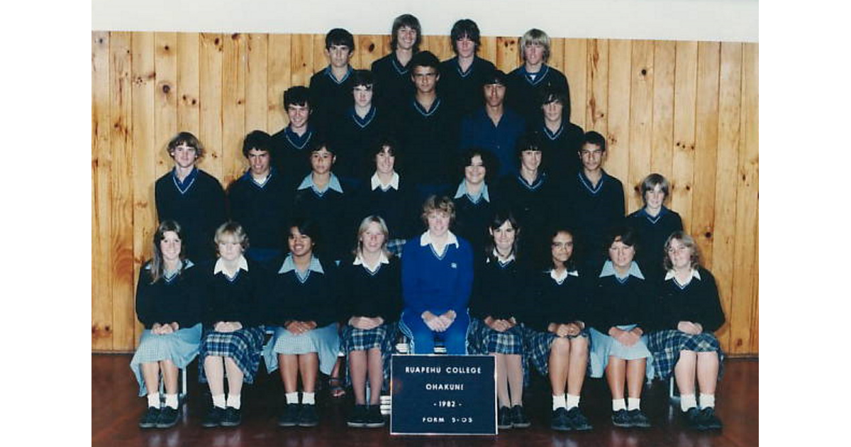 School Photo - 1980's / Ruapehu College - Ohakune | MAD on New Zealand