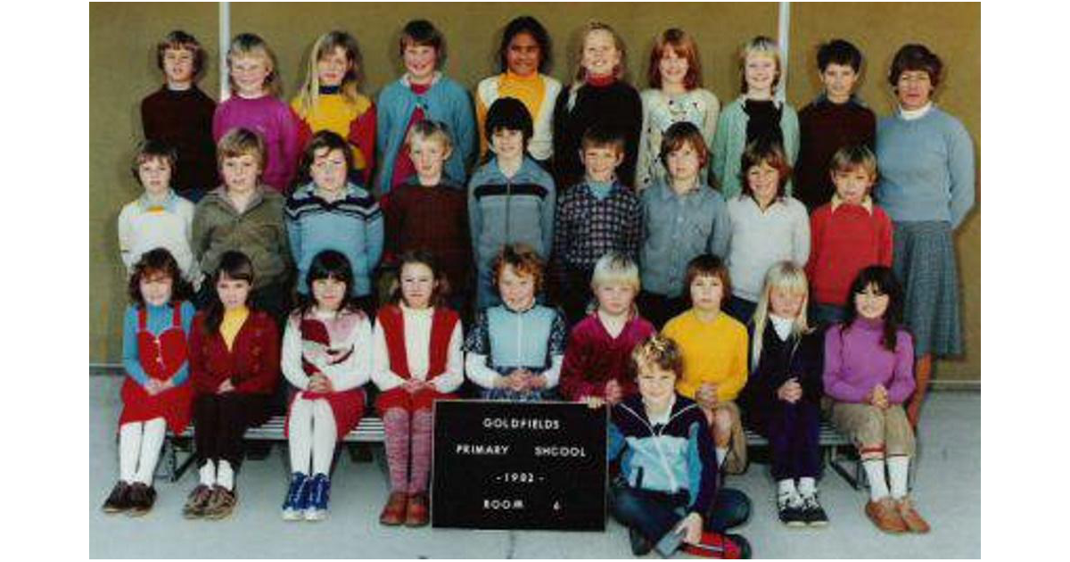 School Photo - 1980's / Goldfields School - Cromwell | MAD on New Zealand