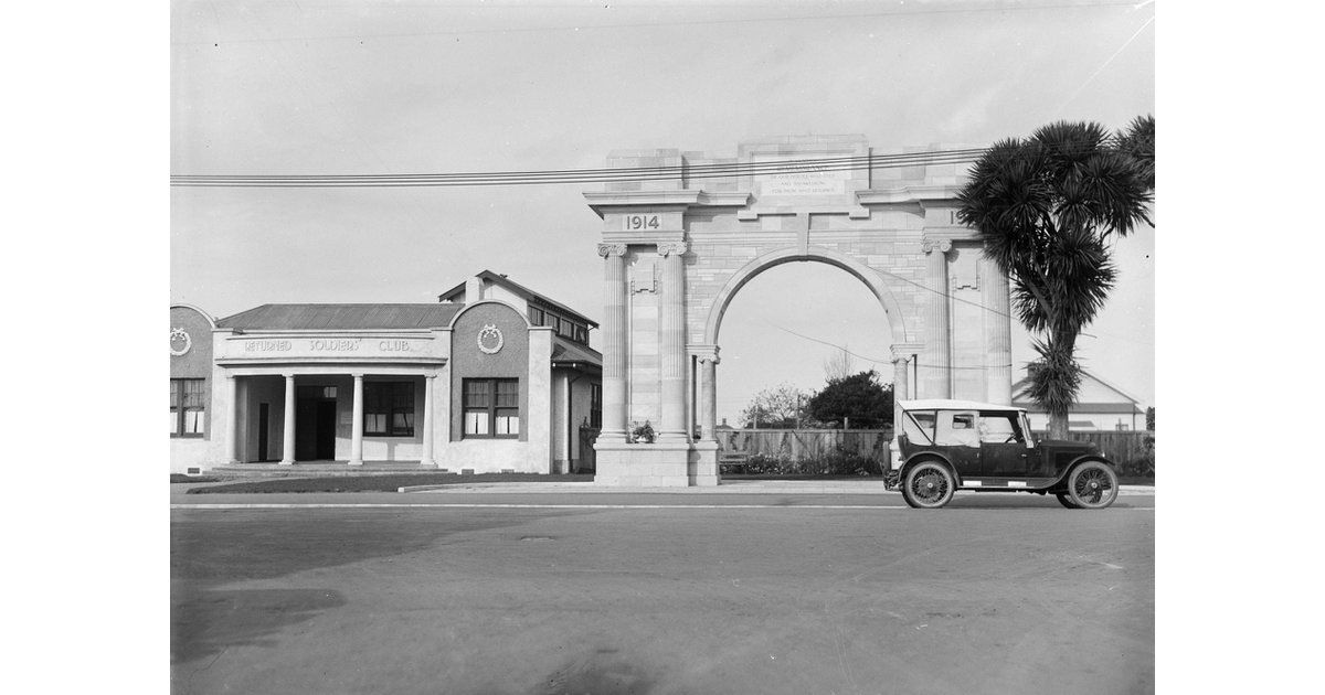 Taranaki / Photography - Historical | MAD on New Zealand