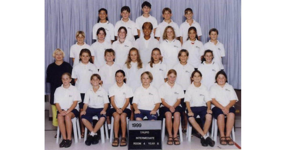 School Photo - 1990's / Taupo Intermediate - Taupo | MAD on New Zealand
