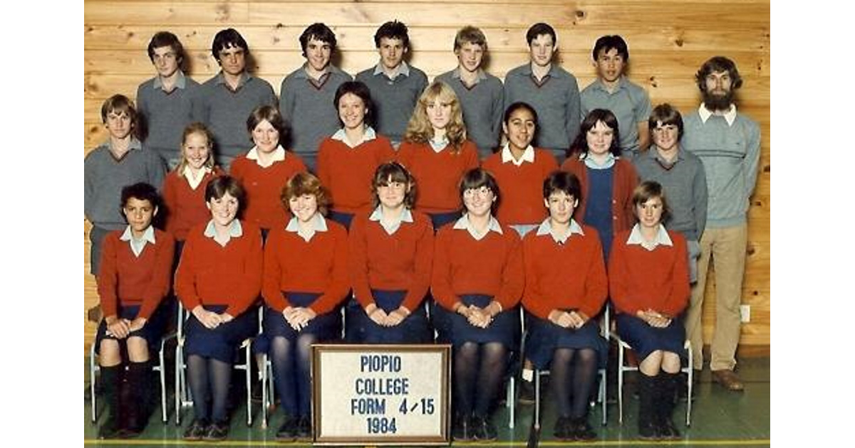 School Photo - 1980's / Piopio College - Piopio | MAD on New Zealand