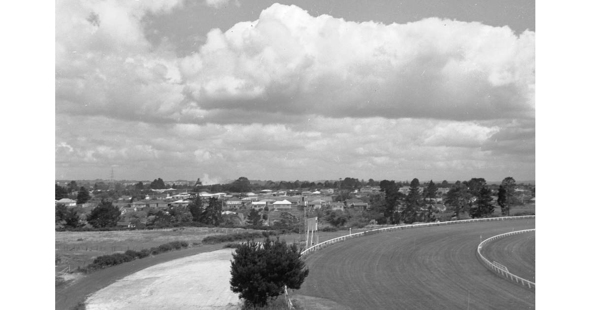 Historical - Photos / Photography - Historical | MAD on New Zealand