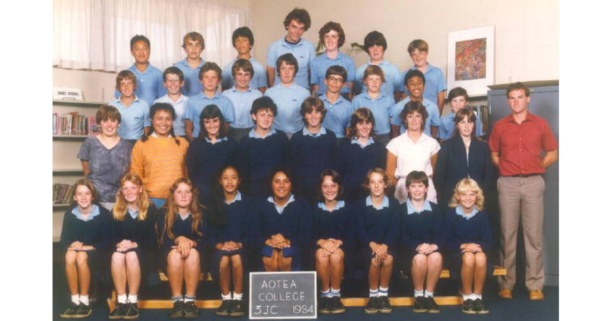 School Photo - 1980's / Aotea College - Porirua | MAD on New Zealand