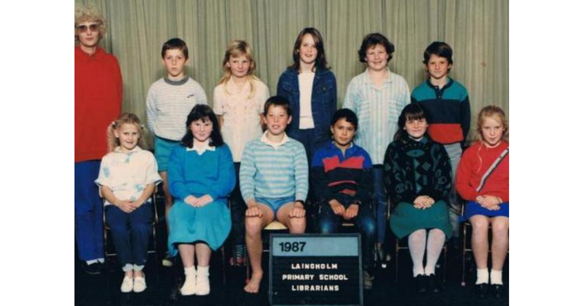 School Photo - 1980's / Laingholm School - Auckland | MAD on New Zealand