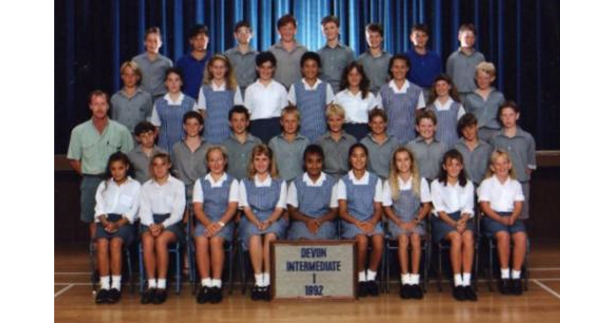 School Photo - 1990's / Devon Intermediate - New Plymouth | MAD on New ...