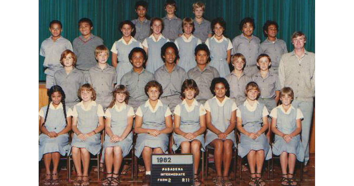 School Photo - 1980's / Pasadena Intermediate - Point Chevalier | MAD ...