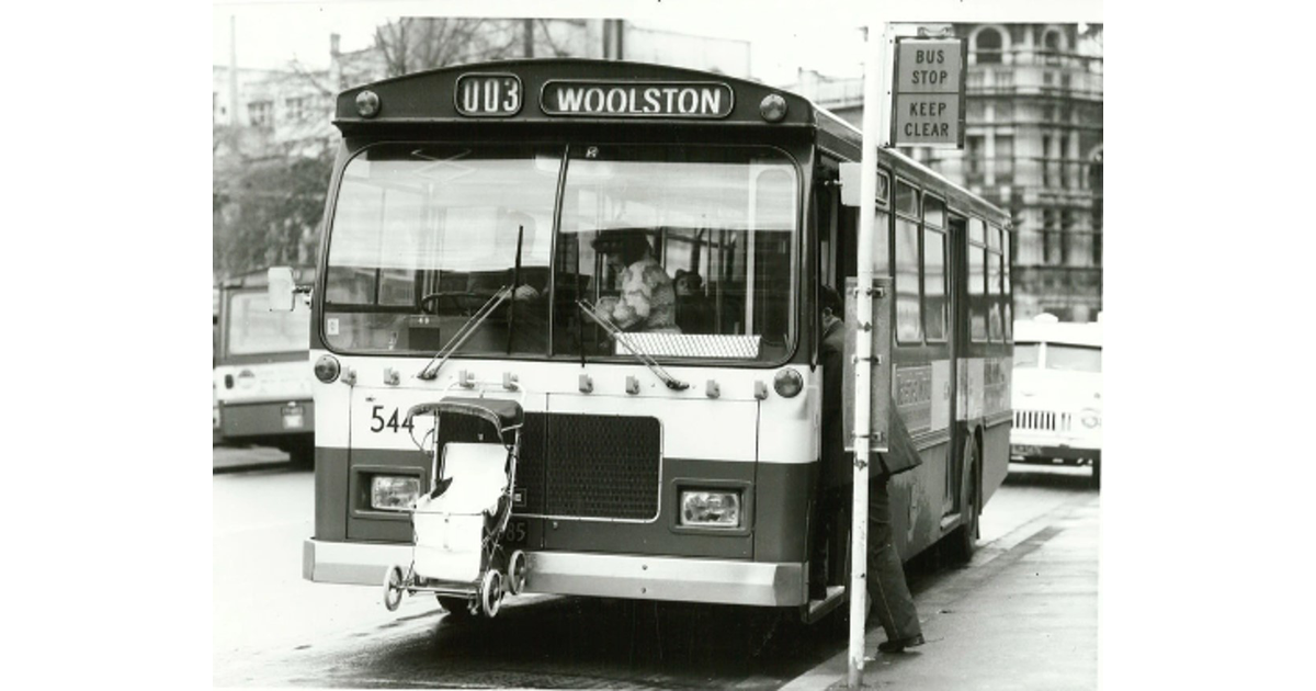 Bus / Photography - Historical | MAD on New Zealand