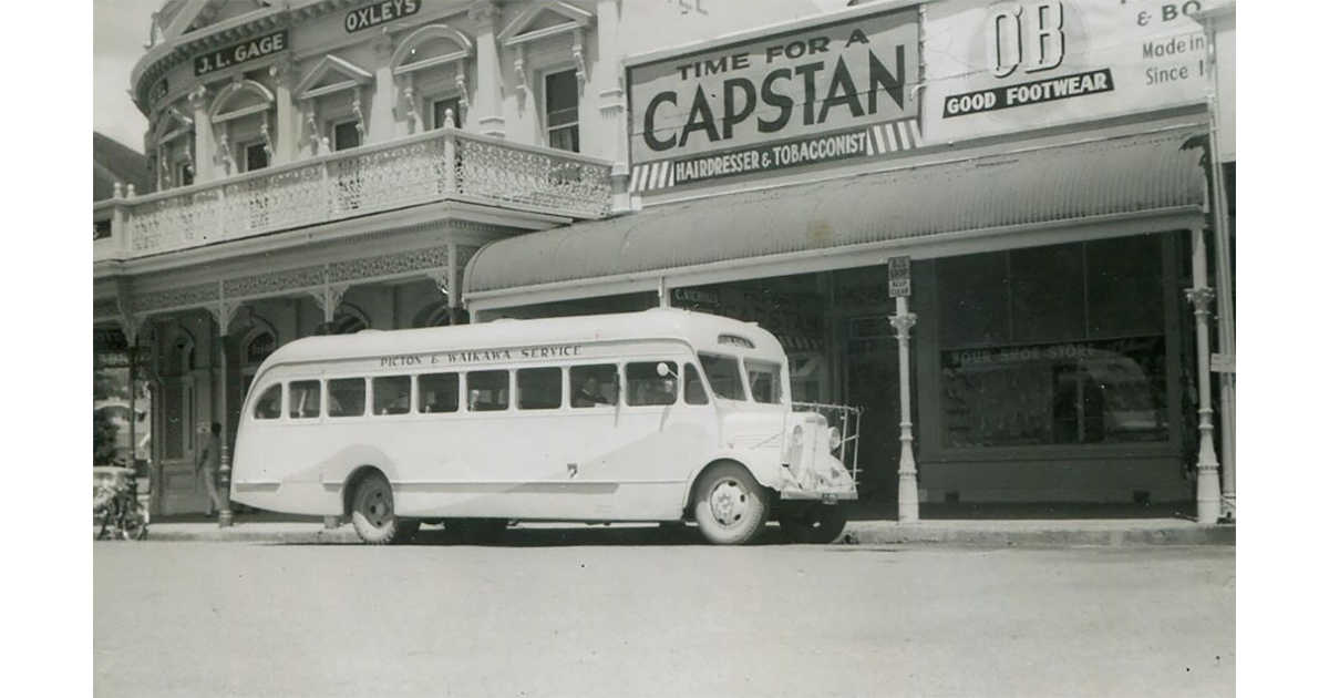 Bus - Nostalgia / Photography - Historical | MAD on New Zealand