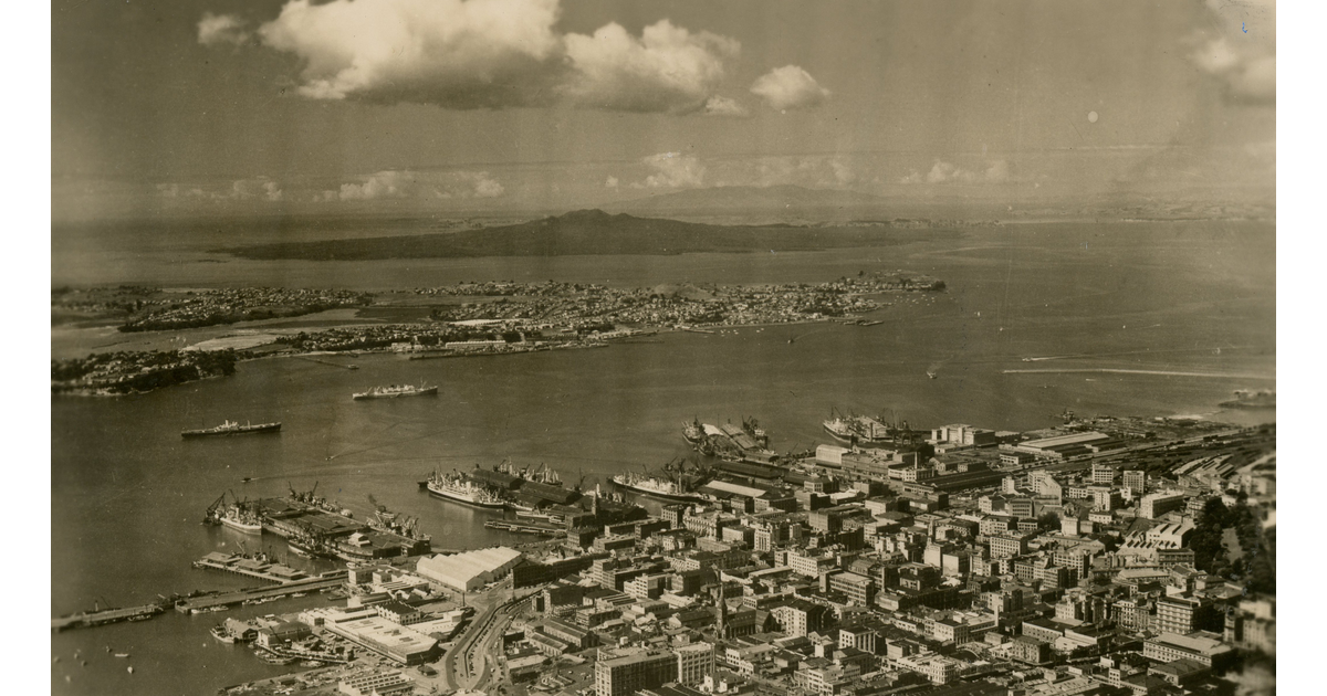 Auckland / Photography - Historical | MAD on New Zealand