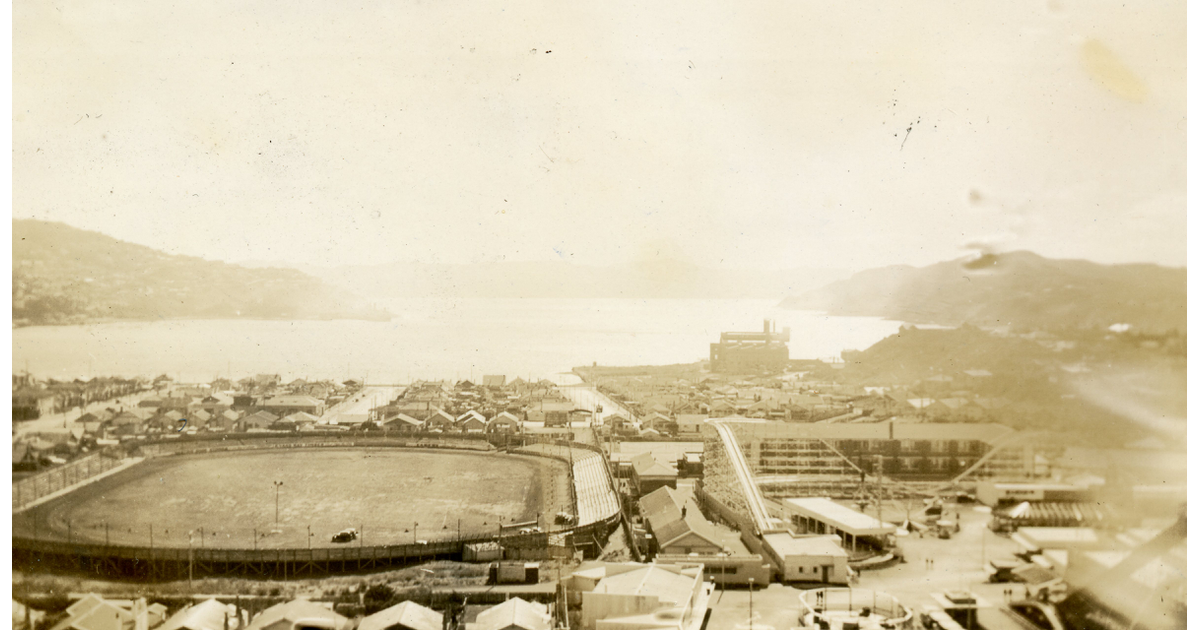 Wellington / Photography - Historical | MAD on New Zealand