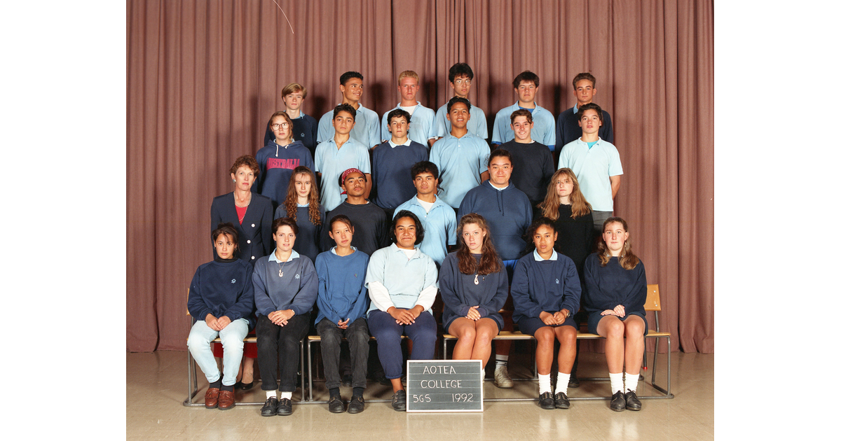 School Photos - Wellington / Aotea College - Porirua | MAD on New Zealand