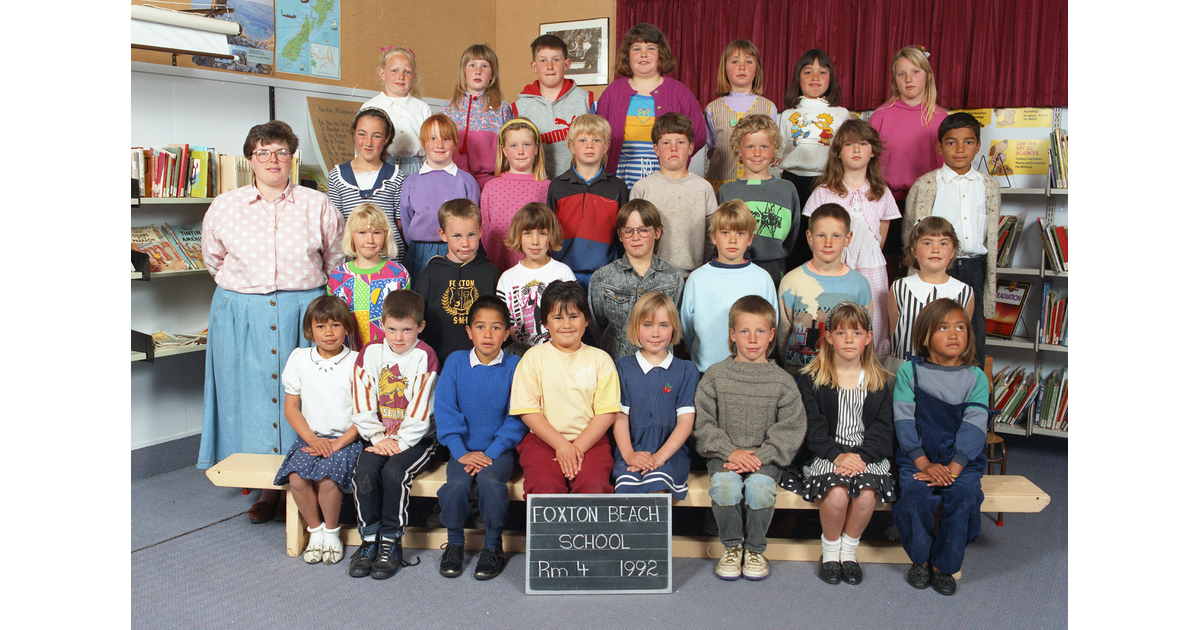 School Photo - 1990's / Foxton Beach School - Foxton | MAD on New Zealand