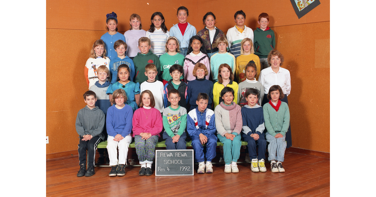 School Photo - 1990's / Rewa Rewa School - Wellington | MAD on New Zealand