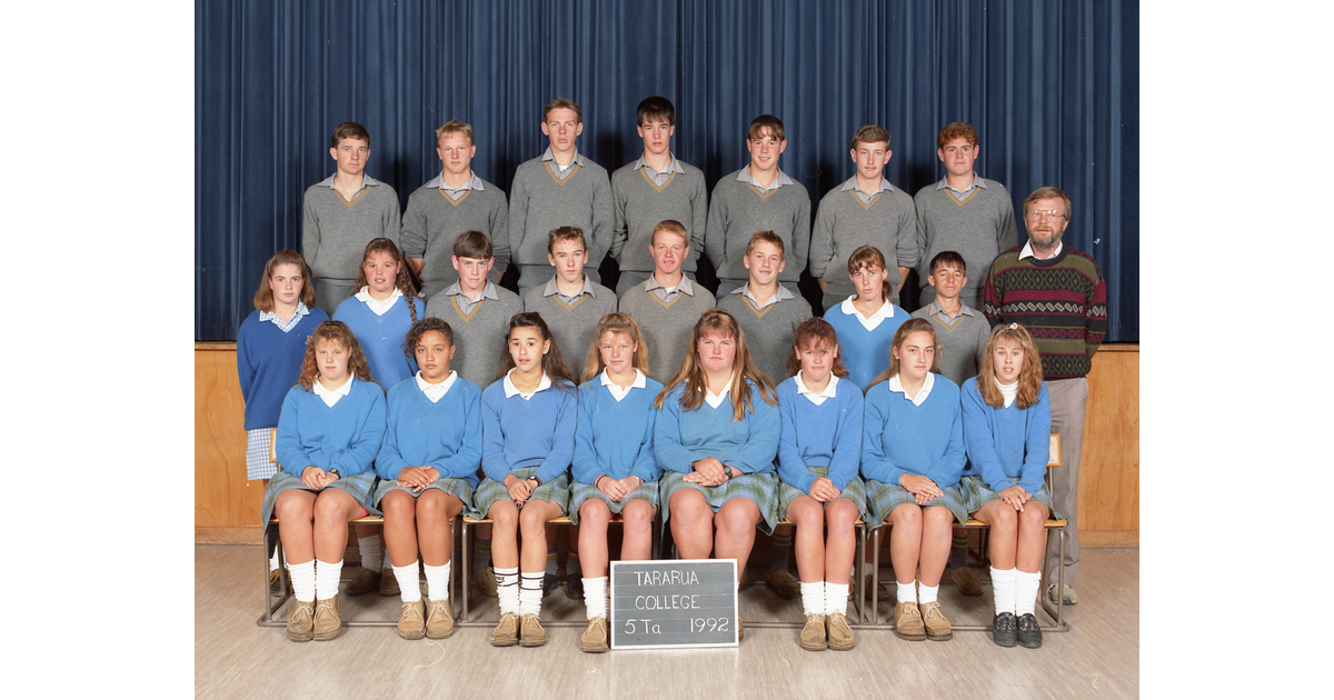 School Photo - 1990's / Tararua College - Pahiatua | MAD on New Zealand