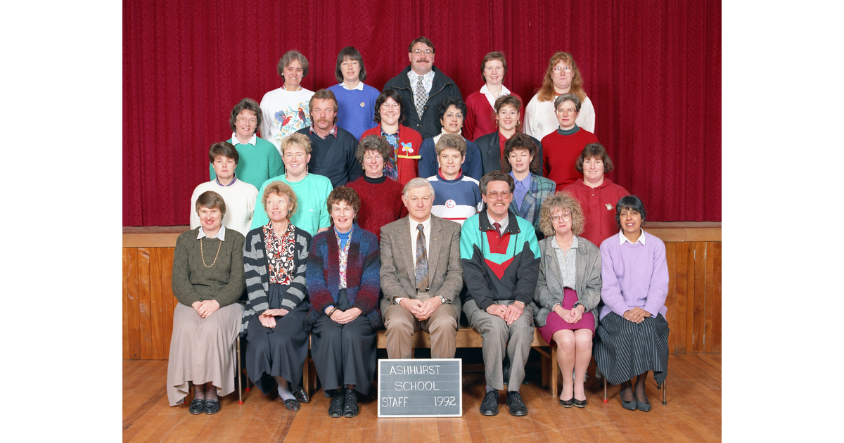 School Photo - 1990's / Ashhurst School - Ashhurst | MAD on New Zealand