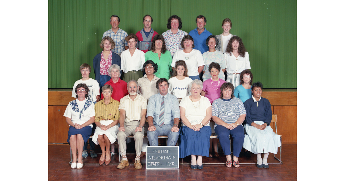 School Photo - 1990's / Feilding Intermediate School - Feilding | MAD ...