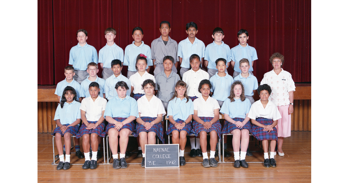 School Photo - 1990's / Naenae College - Lower Hutt | MAD on New Zealand