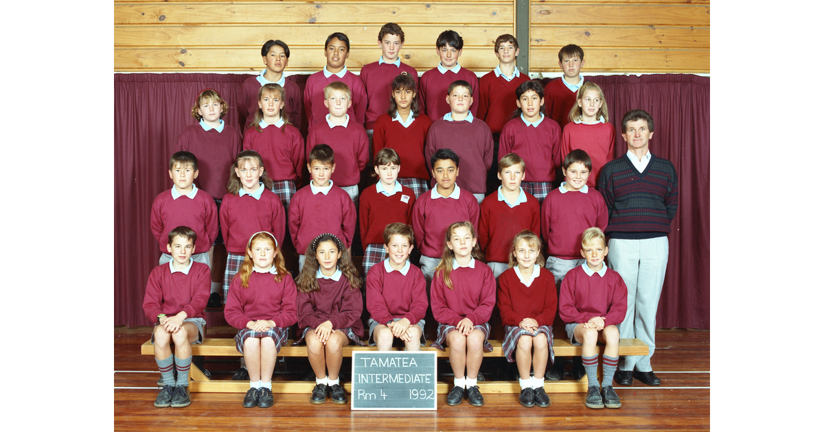 School Photo - 1990's / Tamatea Intermediate - Napier | MAD on New Zealand