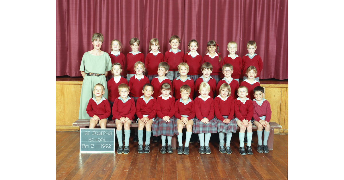 School Photos - Manawatu / Wanganui / St Josephs School - Feilding | MAD on New Zealand